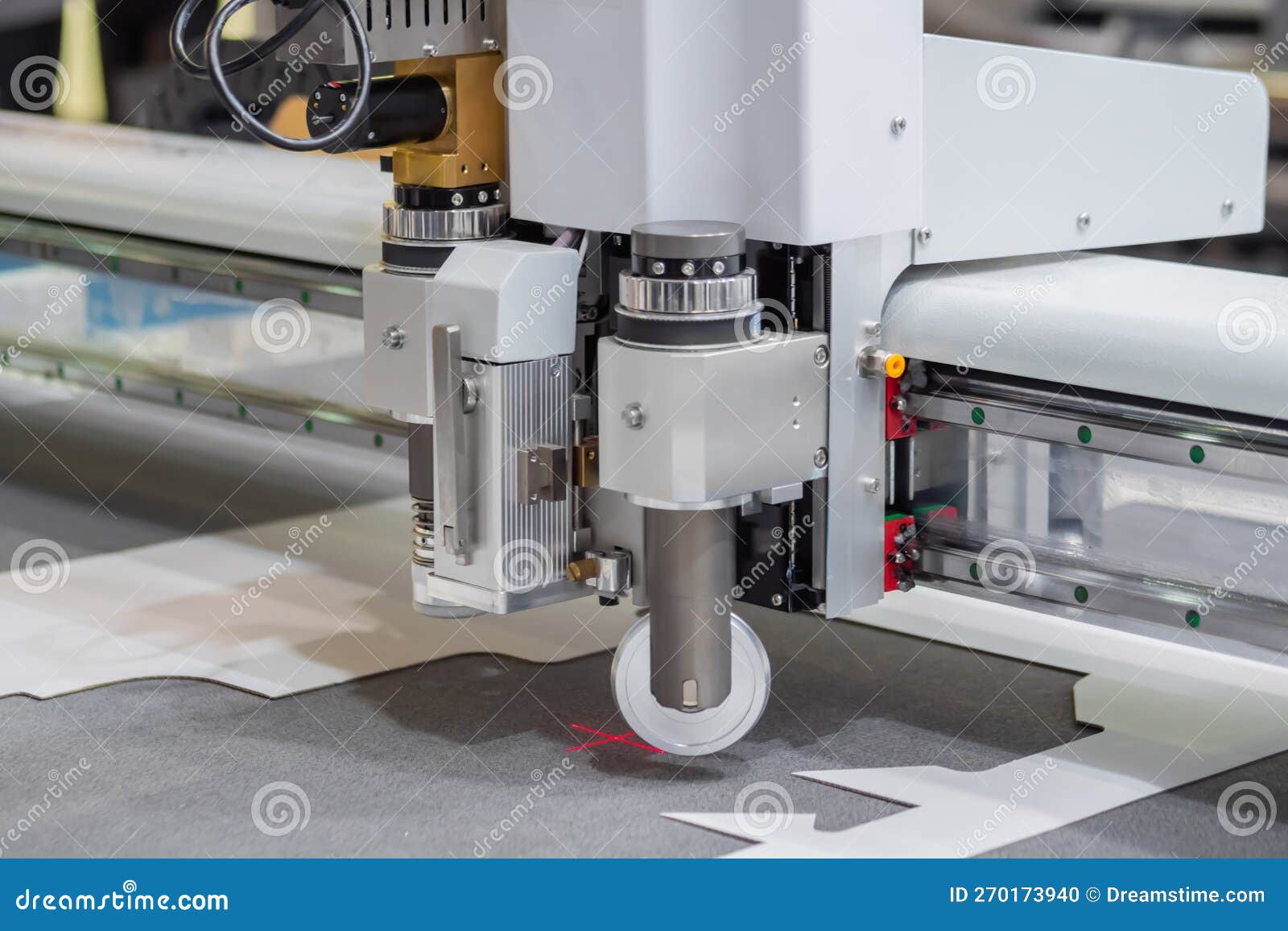 Digital Flatbed Cutter, Plotter Cutting White Cardboard Sheet at ...