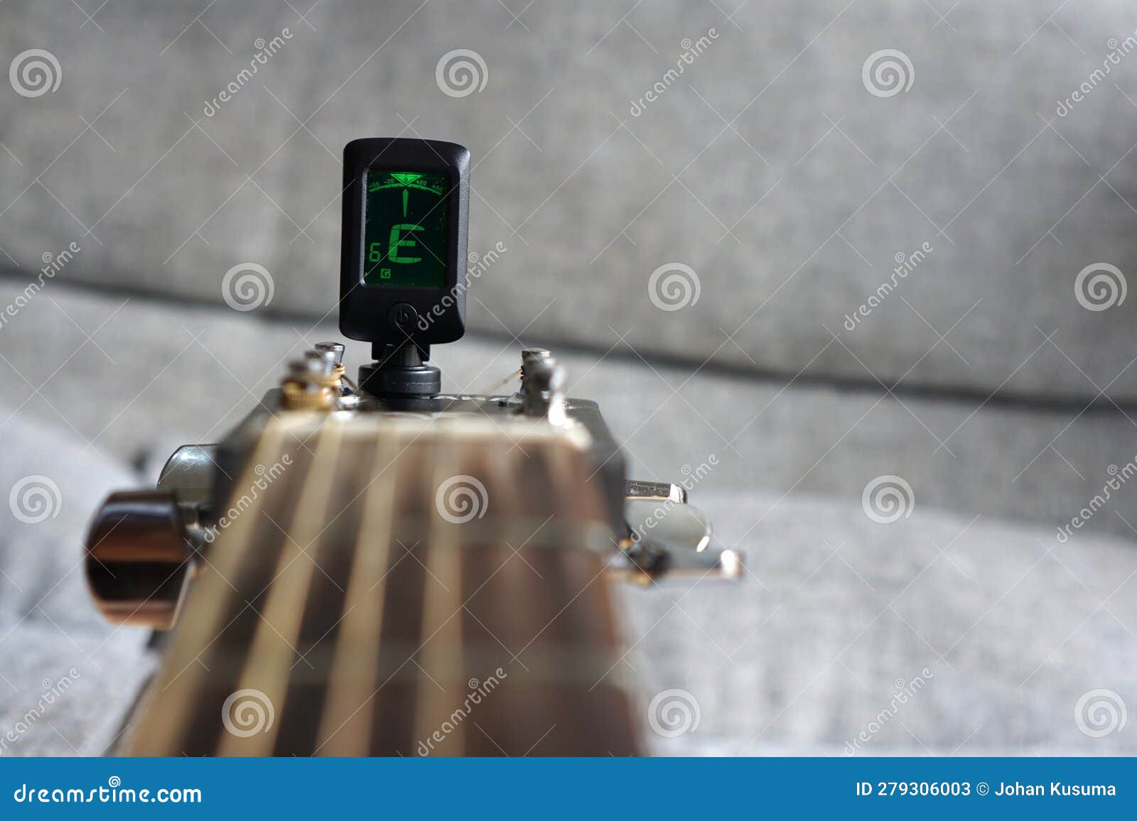 Digital guitar tuner stock image. Image of gadget, focus - 279306003