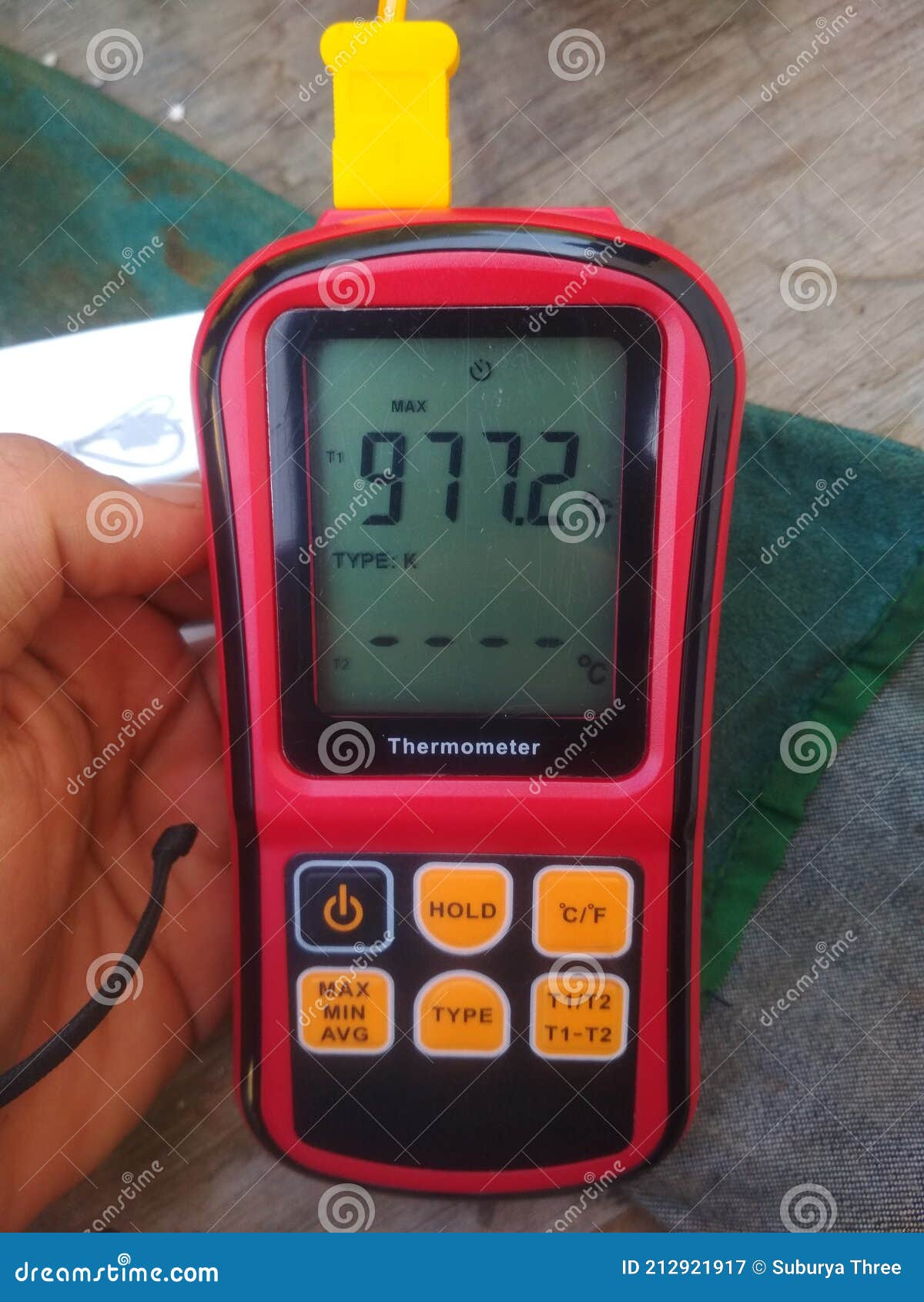 Digital heat gauge stock image. Image of temperature - 212921917