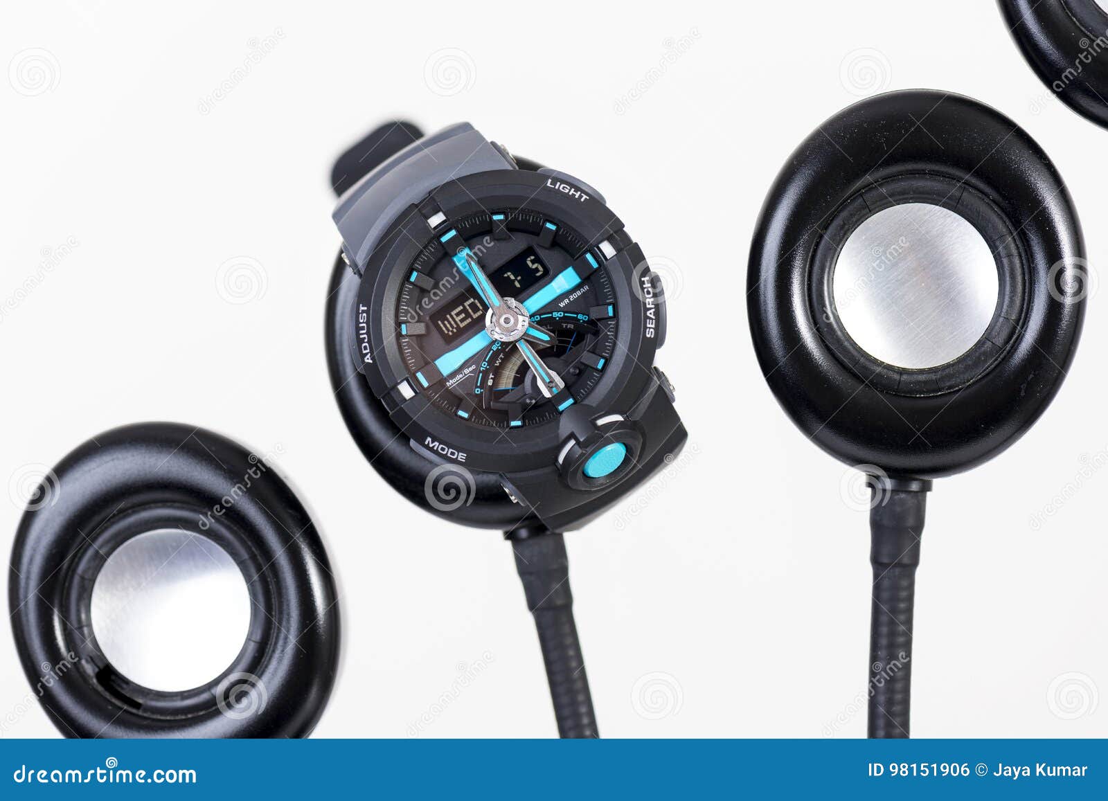 Digital Klocka Med Parallell Tid Arkivfoto - Bild av smart, skärm: 98151906