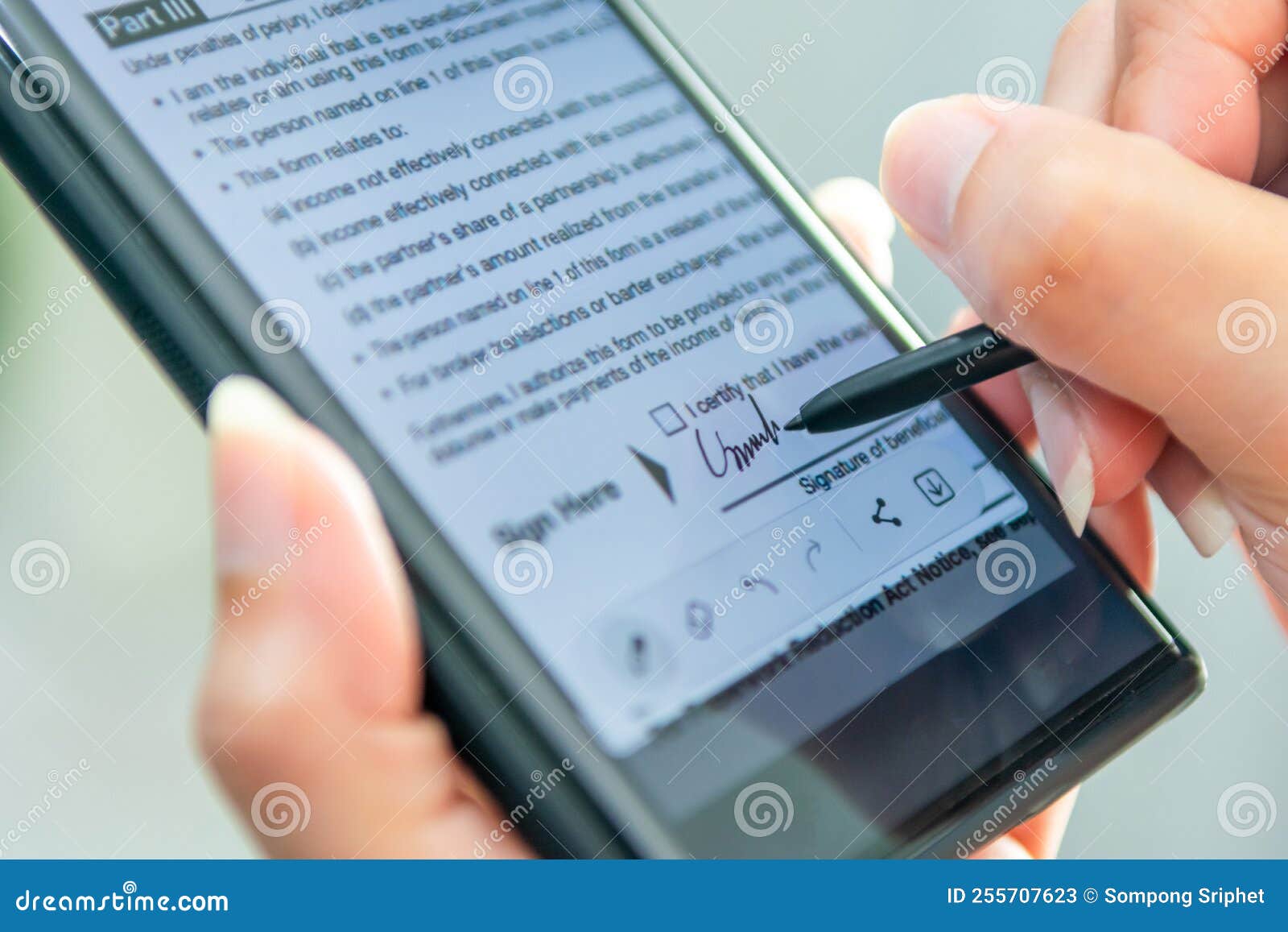 Digital Signature on Smartphone Technology Document Online Using Stock ...