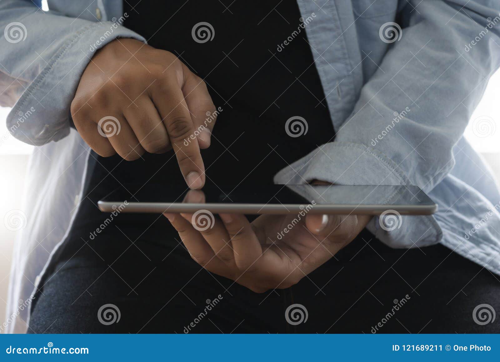 Digital Tablet Computer Close Up Man Using Tablet Hands Man ...