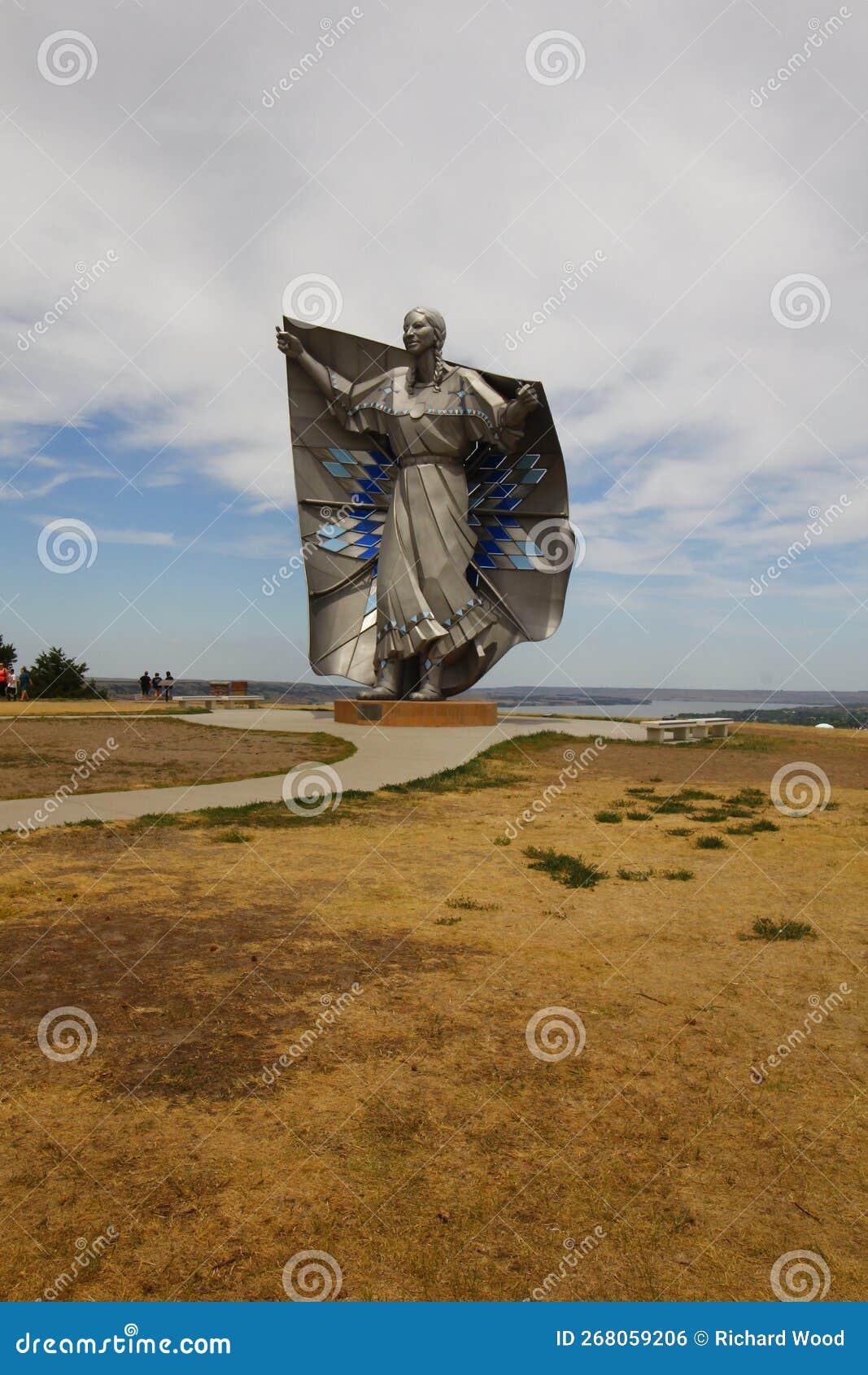 Dignity Statue, I-90 Rest Area at Chamberlain, South Dakota Editorial ...