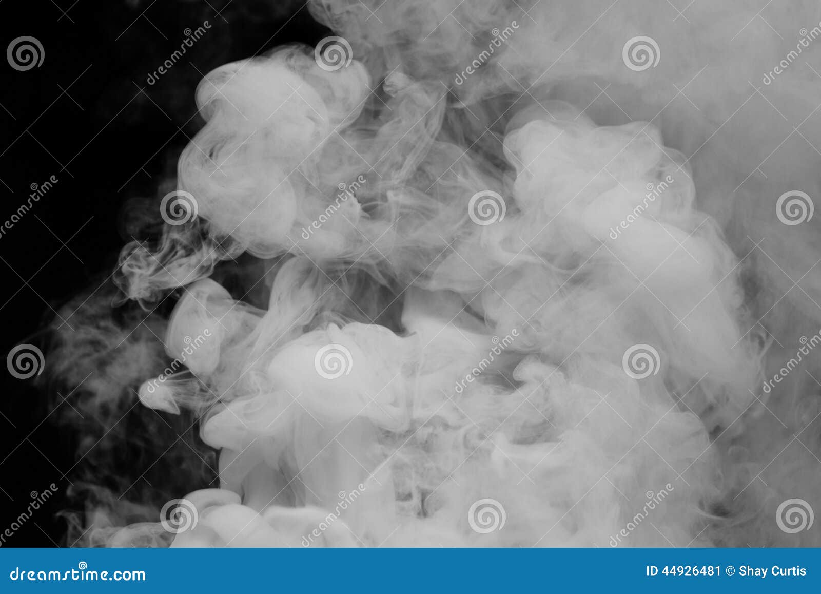 Dikke Witte Rook stock afbeelding. Image of achtergronden - 44926481