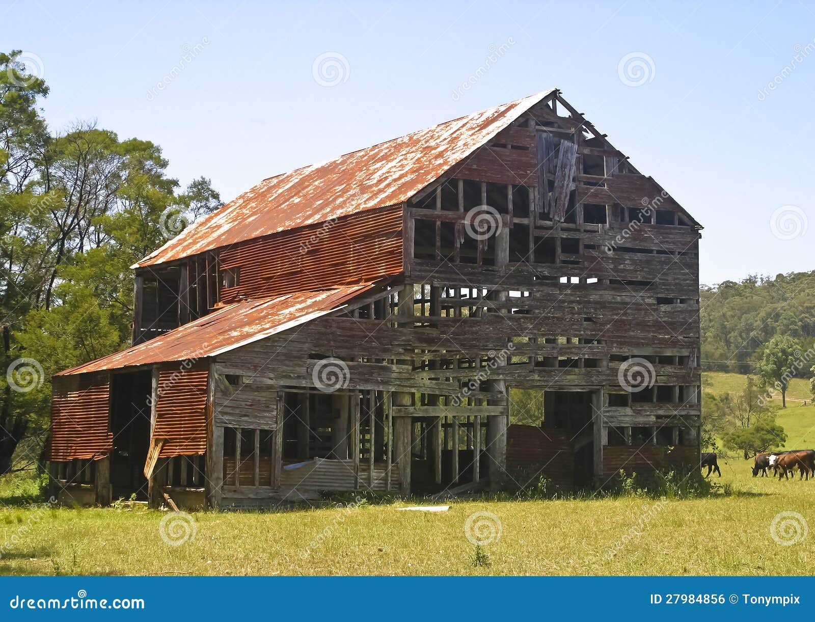 Dilapidated Barn at Long Beach Stock Photo - Image of rusty, farming ...