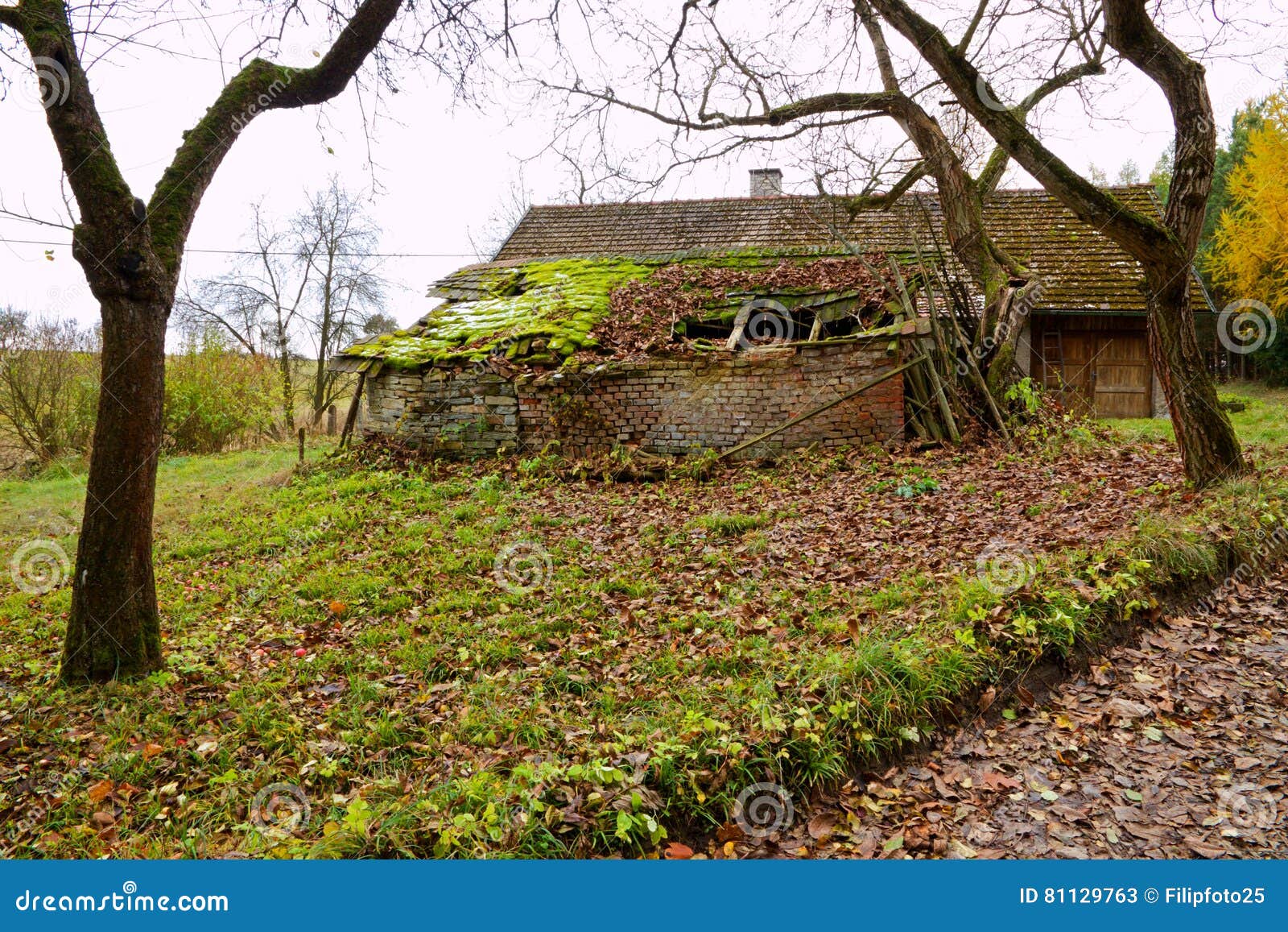 Dilapidated house stock image. Image of hight, religion - 81129763