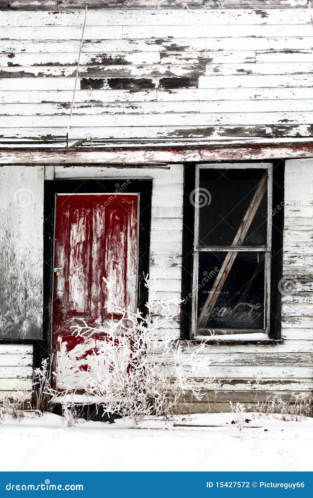 Dilapidated old farm house stock photo. Image of abandoned - 15427572