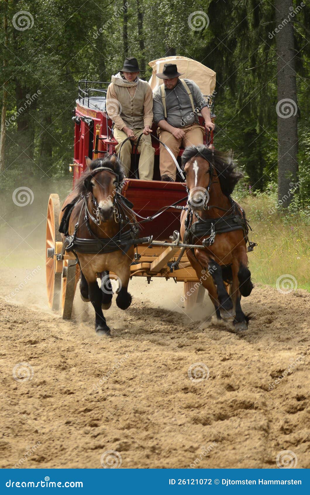 Diligencia fotografía editorial. Imagen de vapor, lata - 26121072