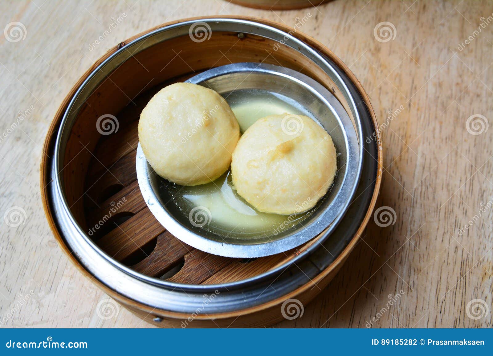Dim Sum foto de archivo. Imagen de rellenado, fondo, abierto - 89185282