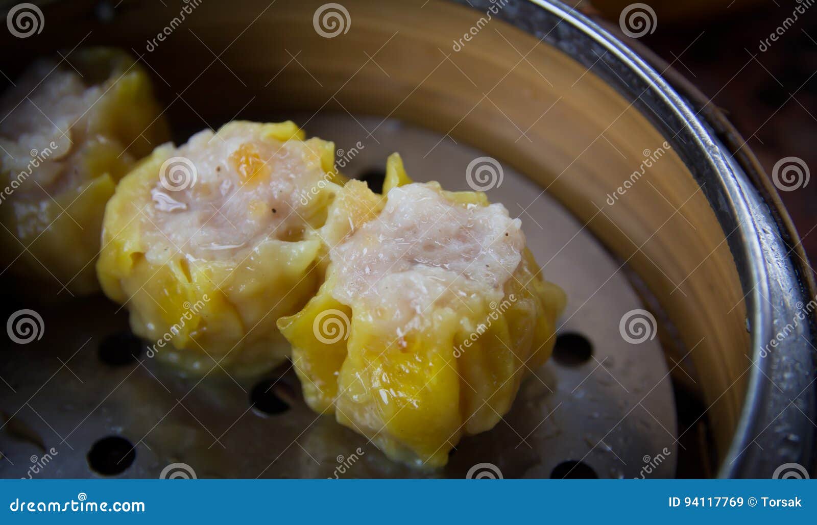 Dim sum in bamboo steamer stock image. Image of fish - 94117769