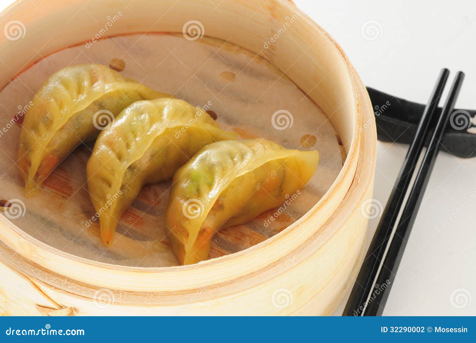 Dim Sum Chinois De Boulette Photo stock - Image du somme, baguettes ...
