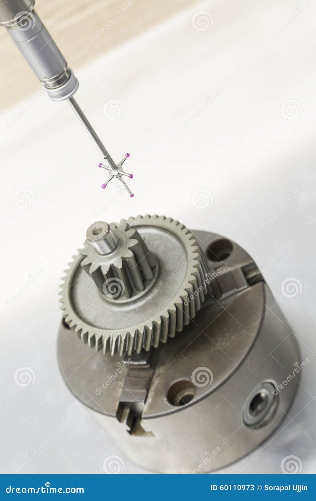 Dimensione Automobilistica Dell'ingranaggio Di Ispezione Immagine Stock ...