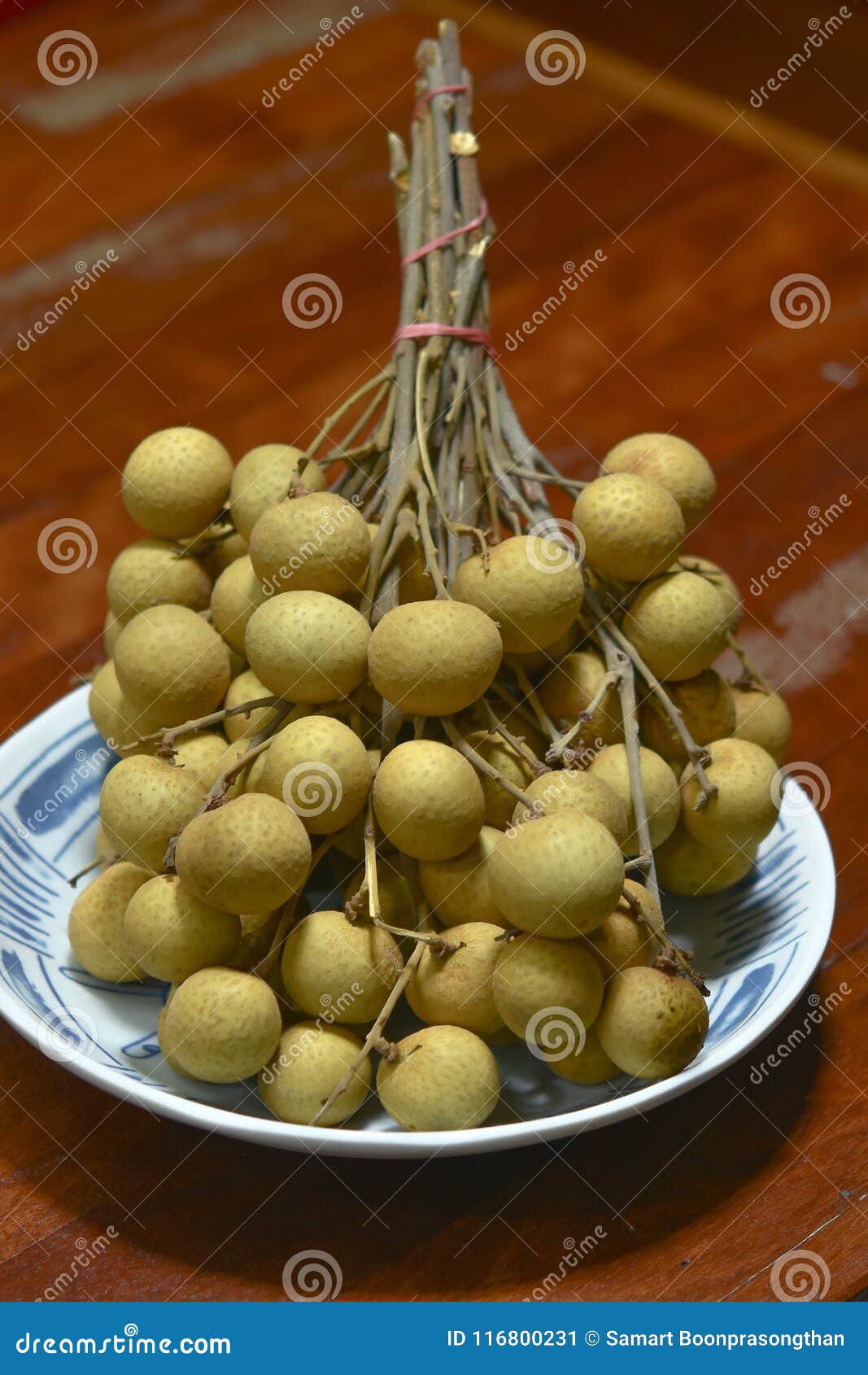 Dimocarpus longan fresh stock image. Image of fruit - 116800231