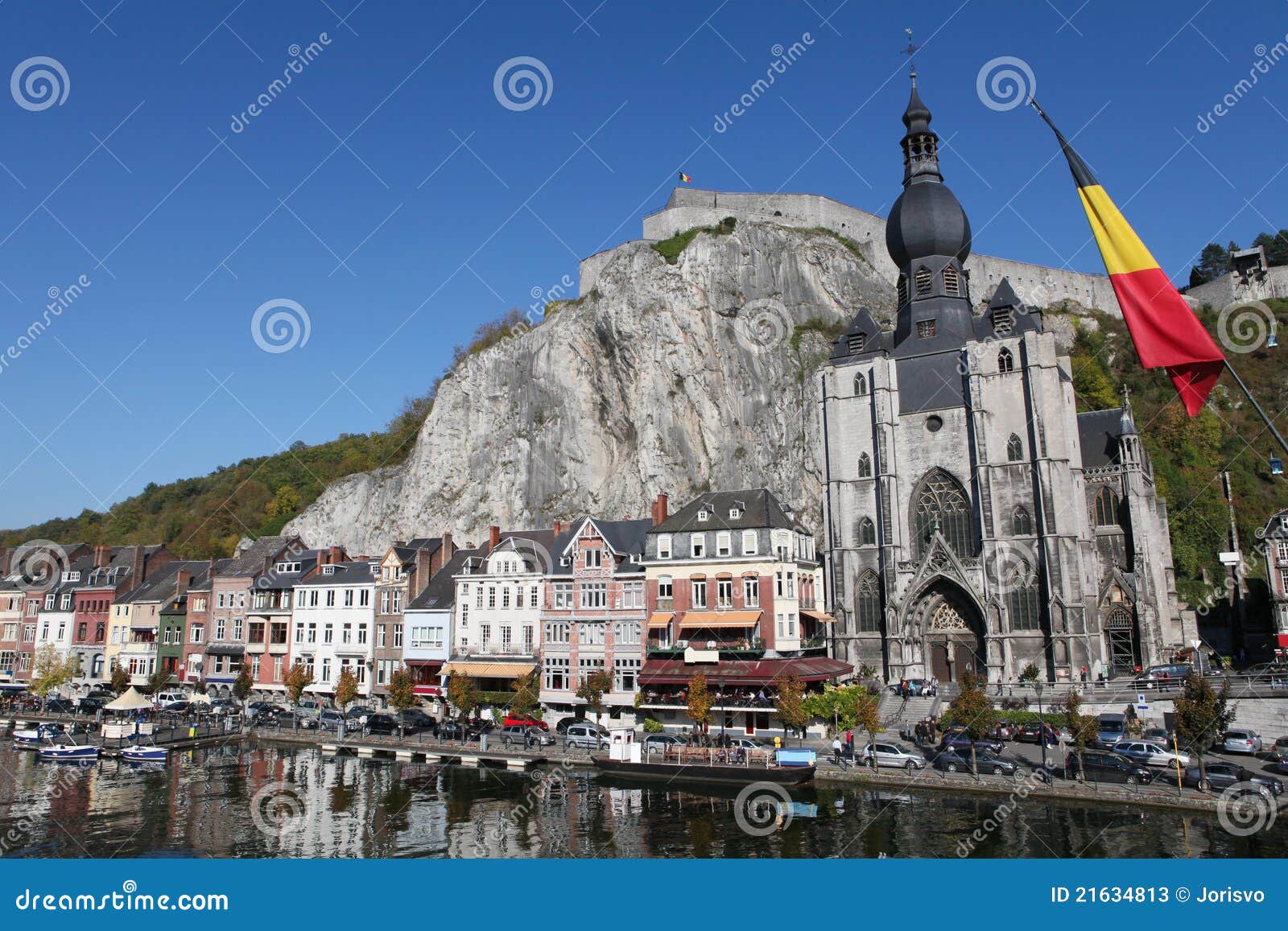 Dinant en Belgique image stock. Image du indicateur, falaise - 21634813