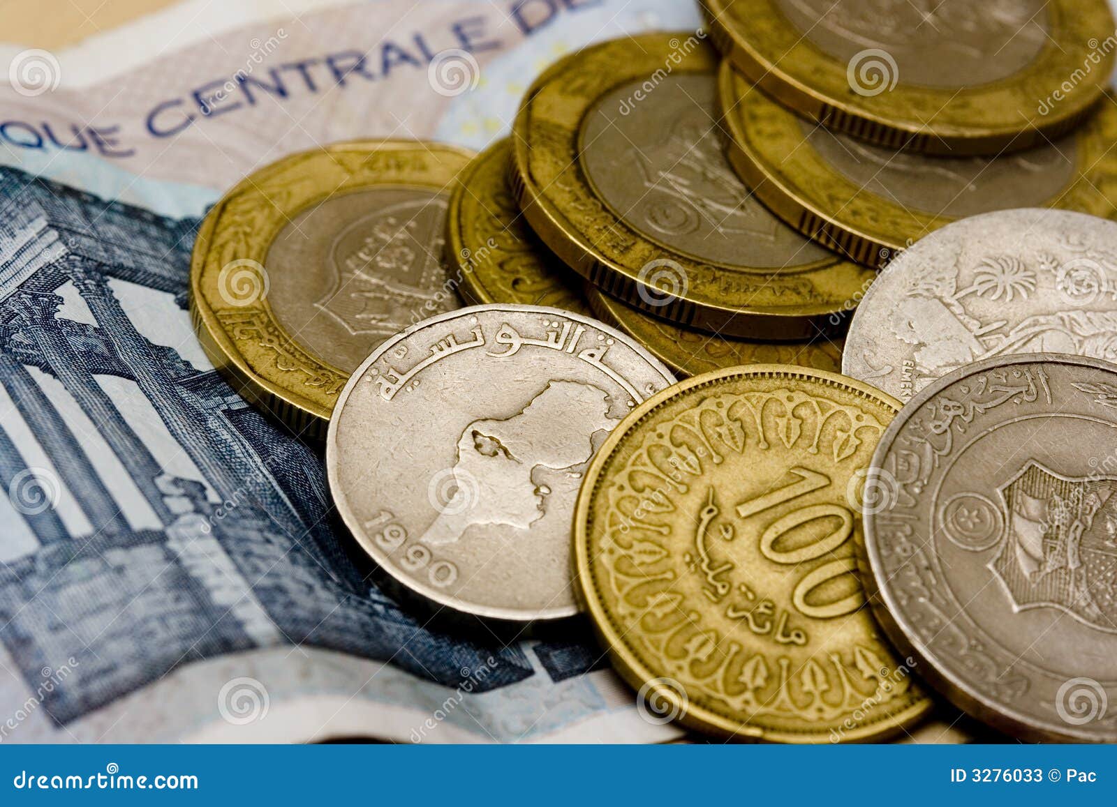 Dinares tunecinos imagen de archivo. Imagen de divisa - 3276033