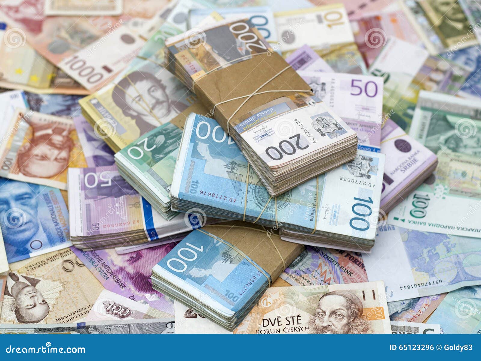 Dinaro serbo fotografia stock. Immagine di commercio - 65123296