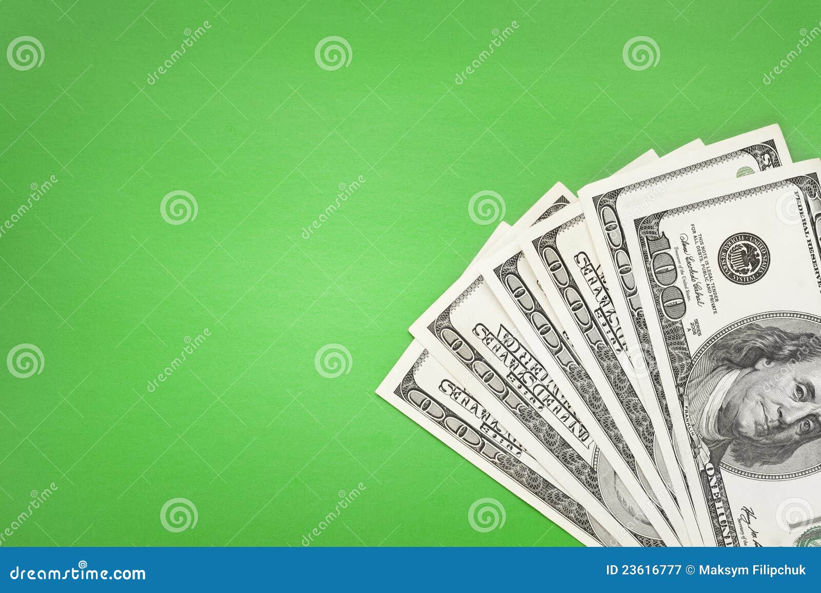 Dinero en fondo verde imagen de archivo. Imagen de suerte - 23616777