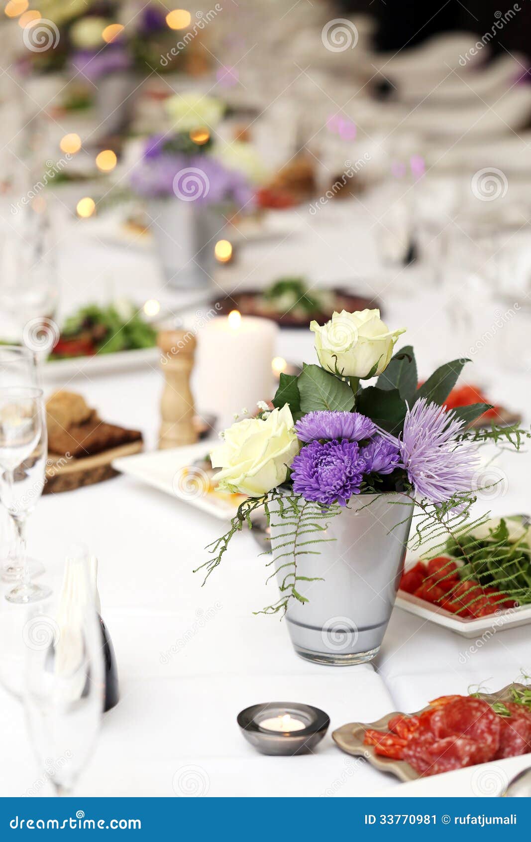 Dining Table at a Celebration Stock Image - Image of fancy, full: 33770981