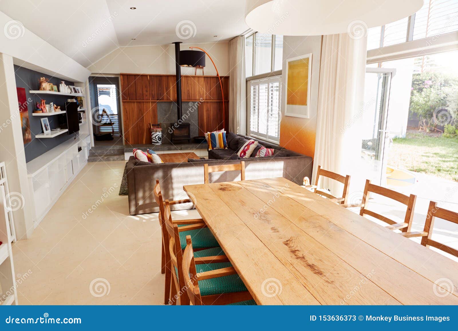 Dining Table with Chairs and Seating Area in Stylish and Contemporary ...