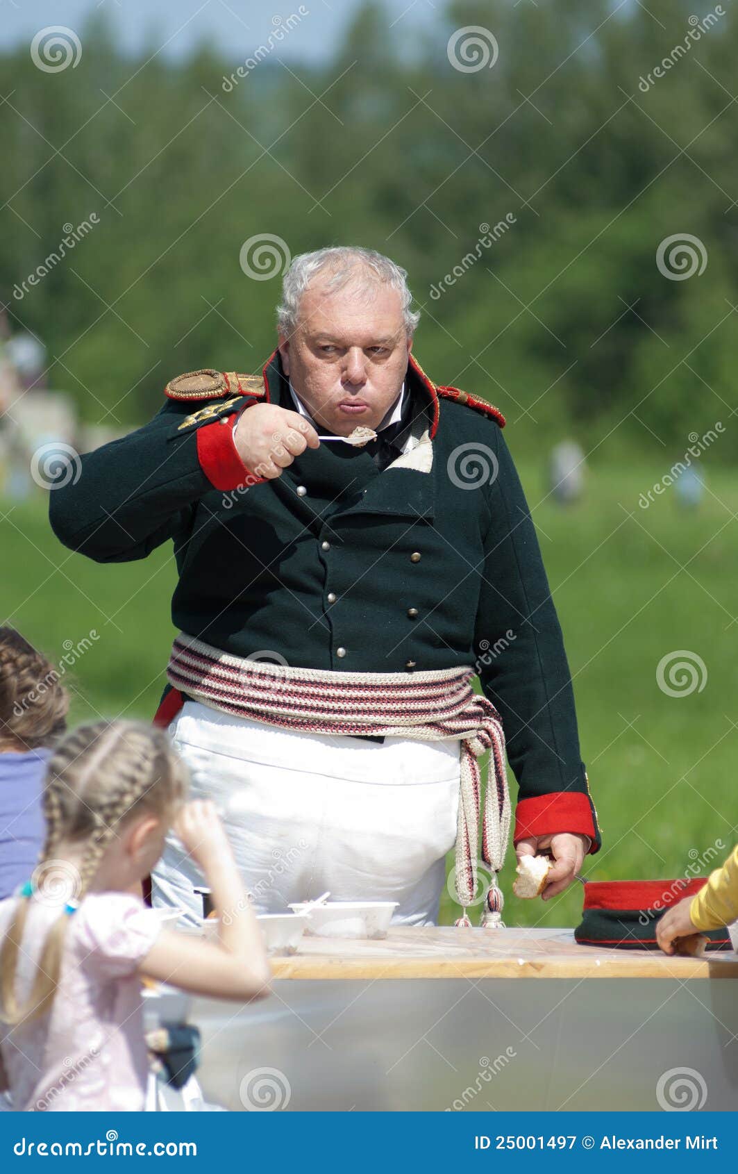 Dinner brake editorial photography. Image of fighting - 25001497