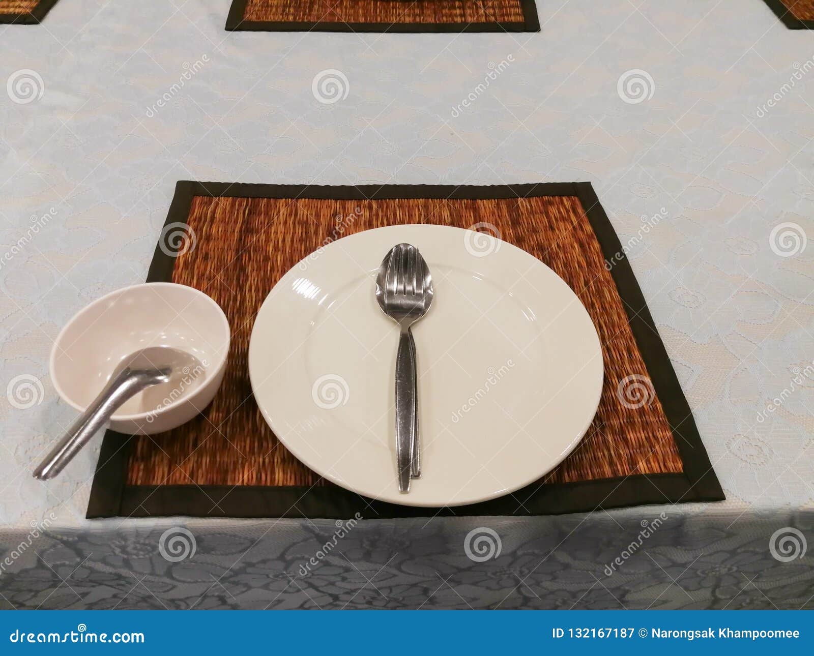 Dinner Plate Setting Top View Stock Image - Image of diner, clean ...
