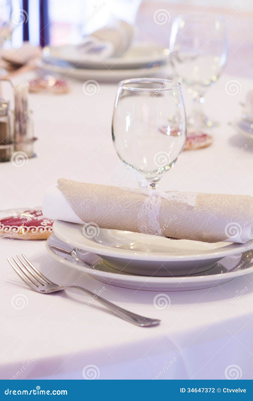 Dinner plate on table stock photo. Image of lace, cool - 34647372