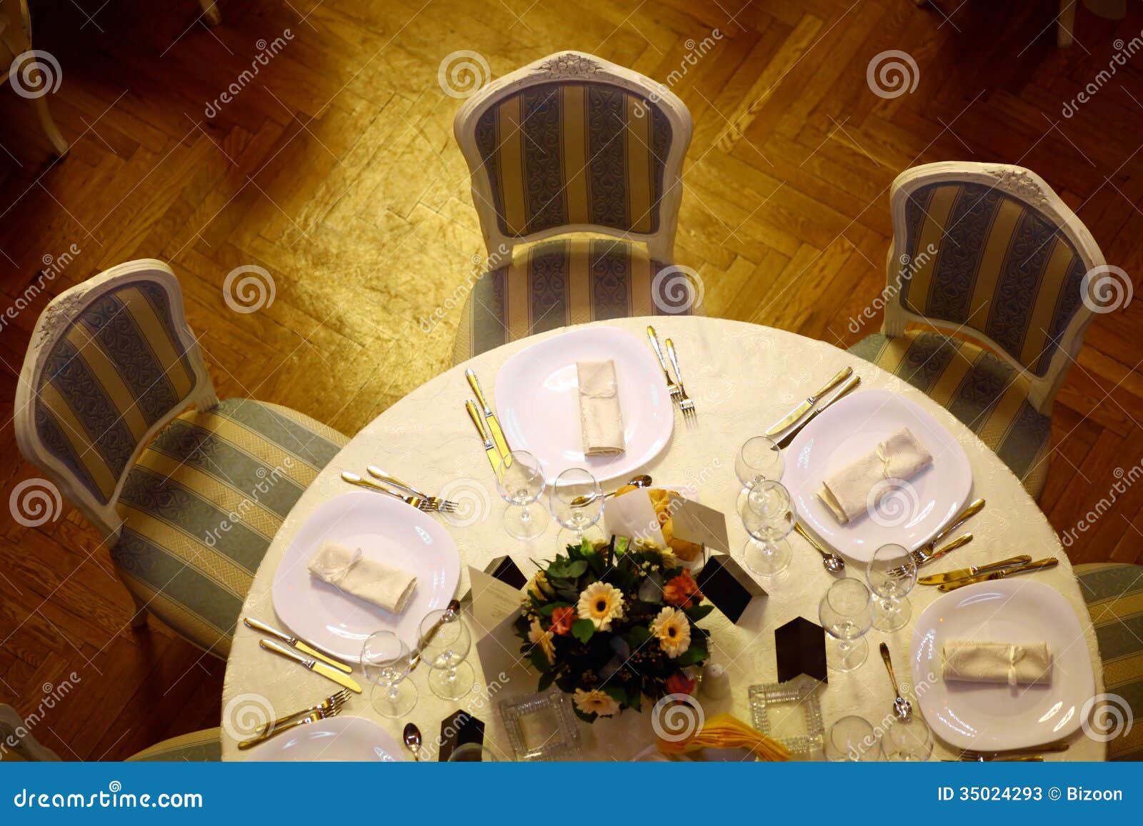 Dinner in a restaurant stock image. Image of drink, lifestyles - 35024293