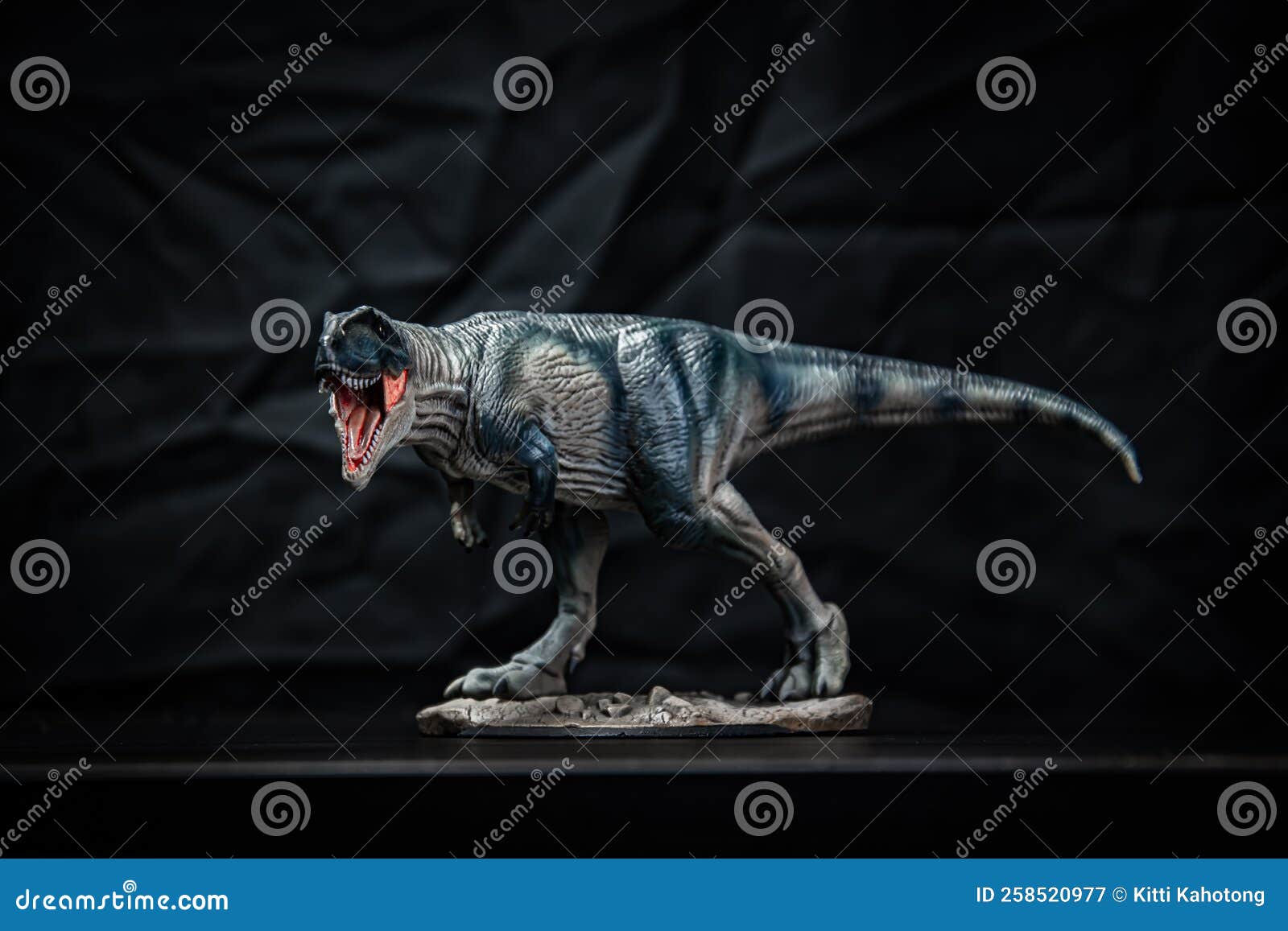 Dinosaur , Giganotosaurus in the Dark Stock Image - Image of park ...