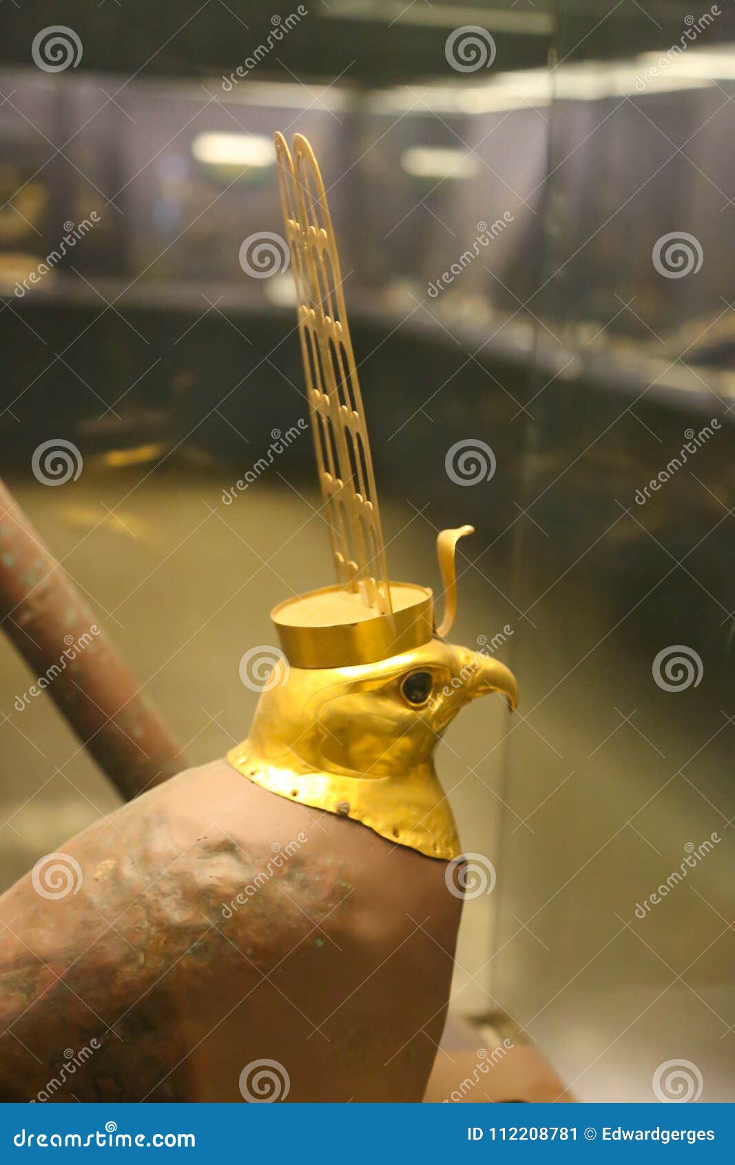 Dios Horus Del Tesoro De Douch - Museo Egipcio Foto editorial - Imagen ...