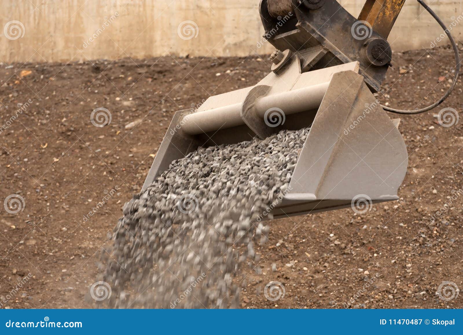 Dipper working with gravel stock image. Image of construction - 11470487