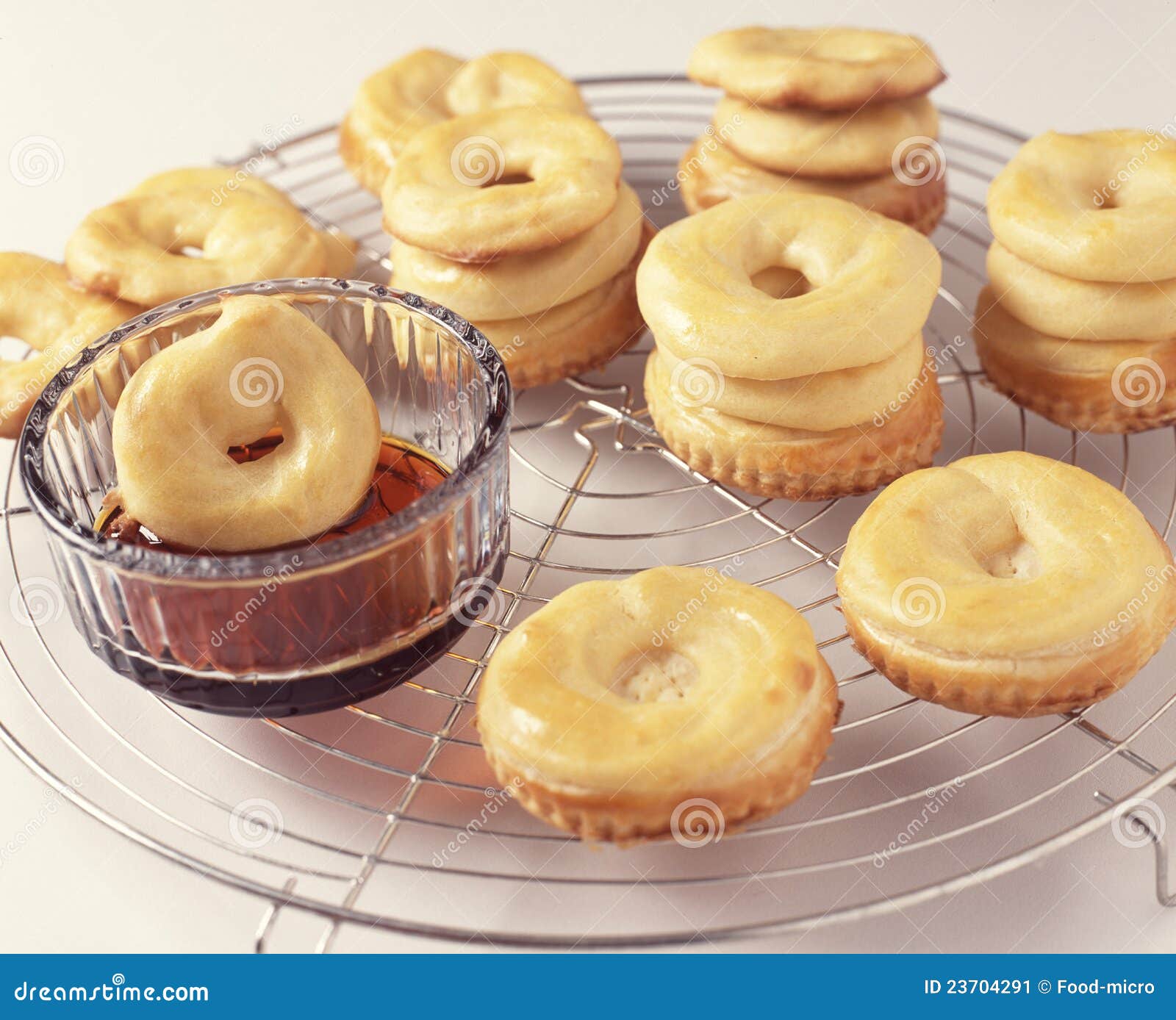 Dipping the Choux Crowns in the Caramel Stock Image - Image of step ...