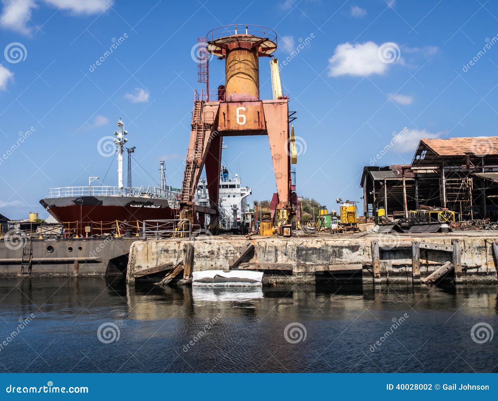 Dique seco foto de archivo. Imagen de océano, costa, muelle - 40028002