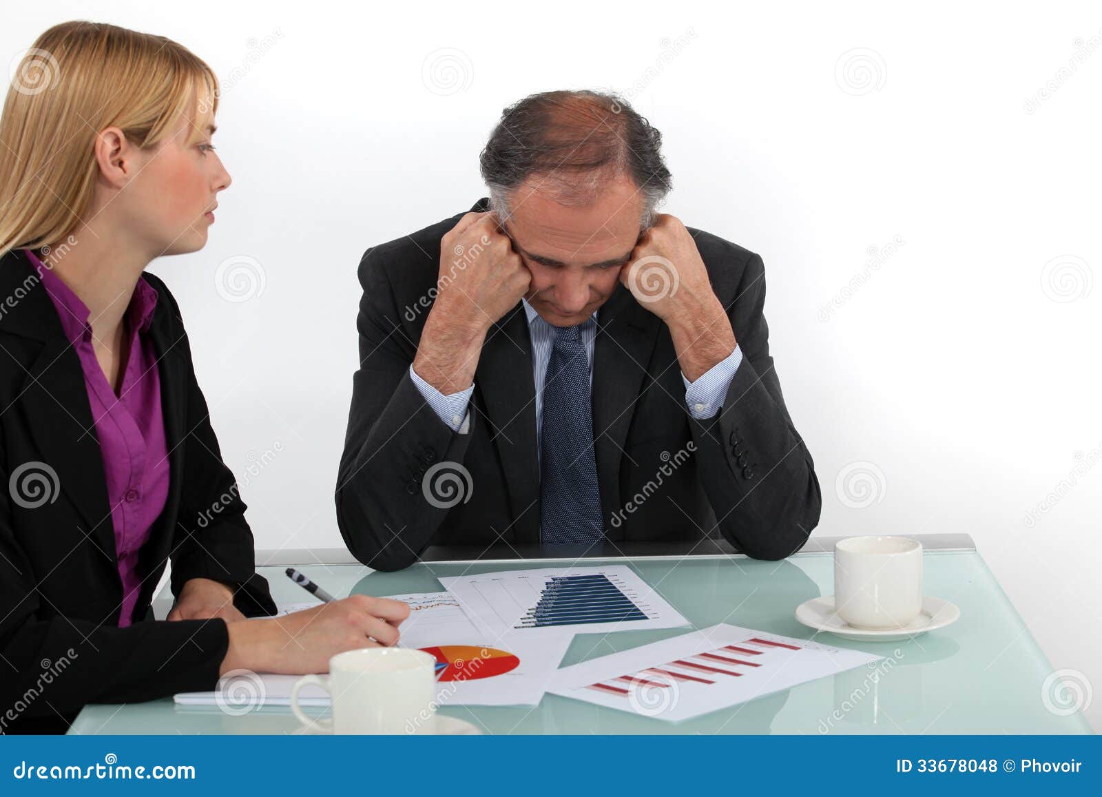 Direktor und Angestellter stockfoto. Bild von stattlich - 33678048