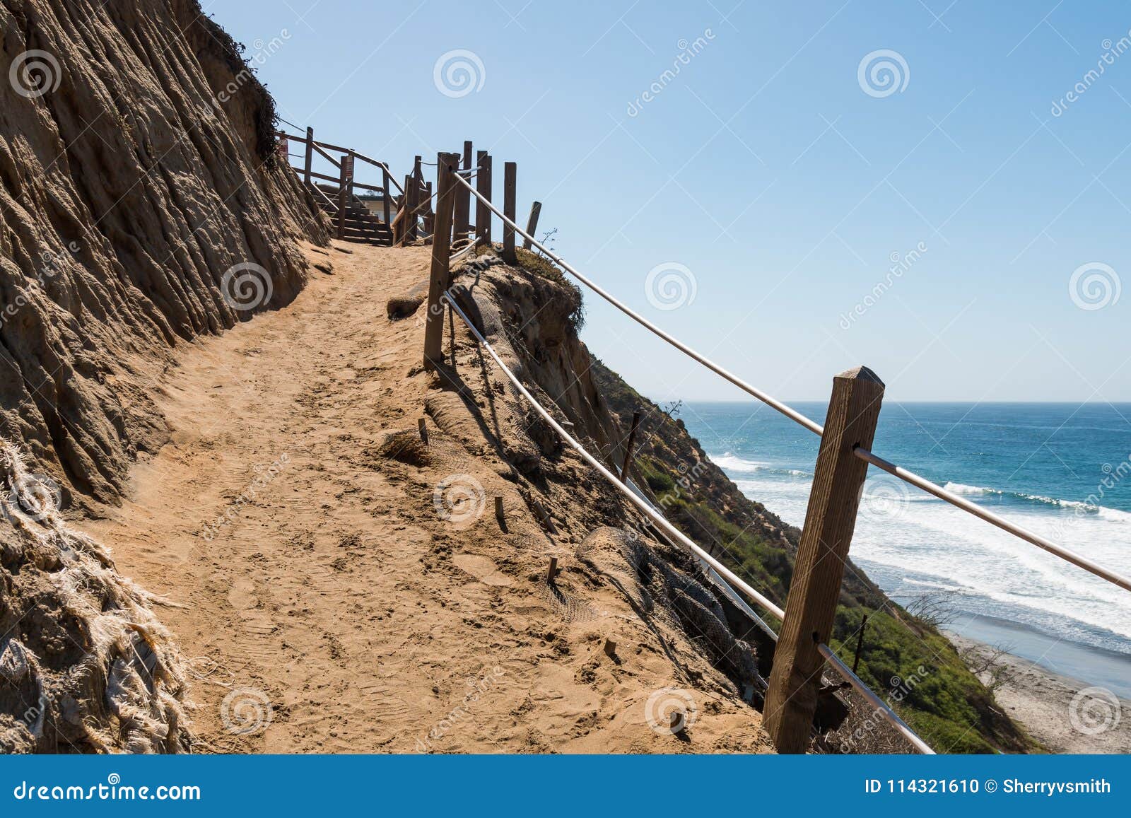 Dirt Path on Side of Cliff at Beacon`s Beach Stock Photo - Image of ...