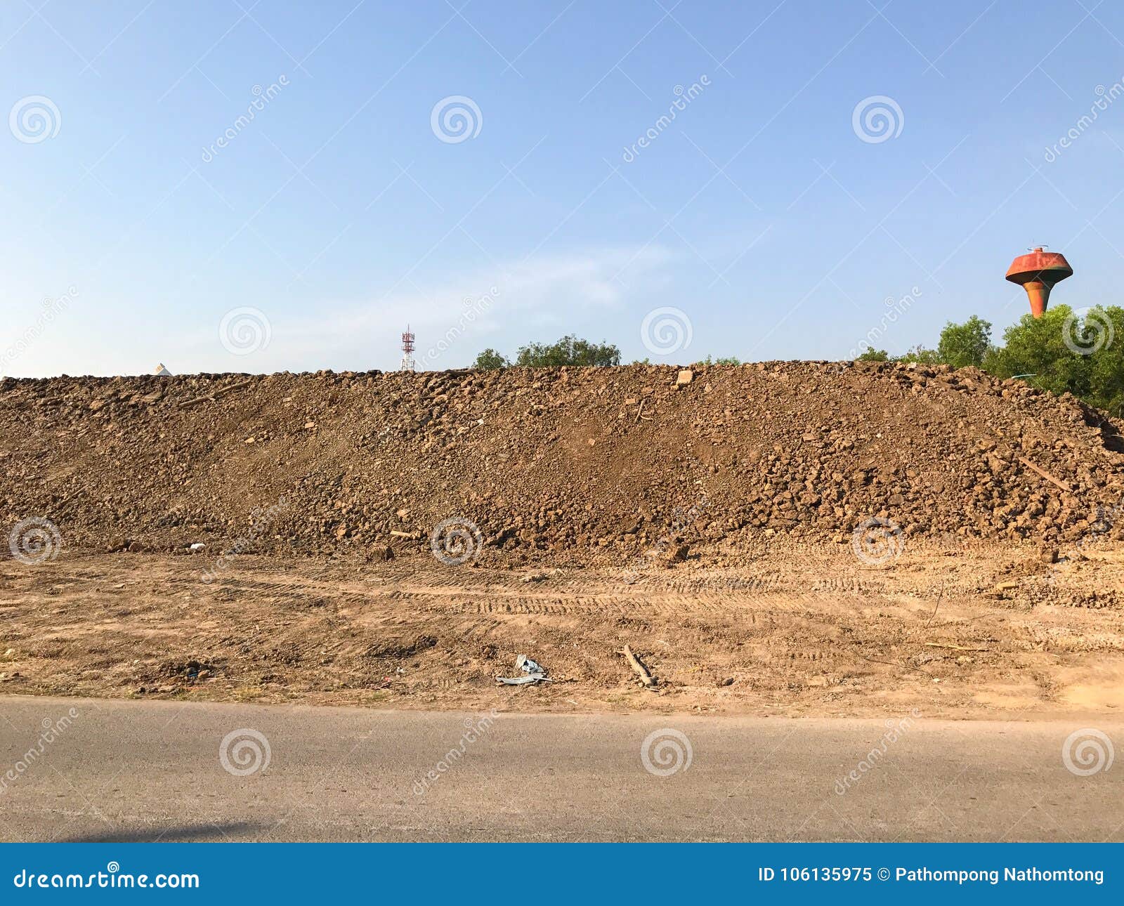 Dirt Pile in Construction Site Stock Image - Image of bulldozer, mound ...