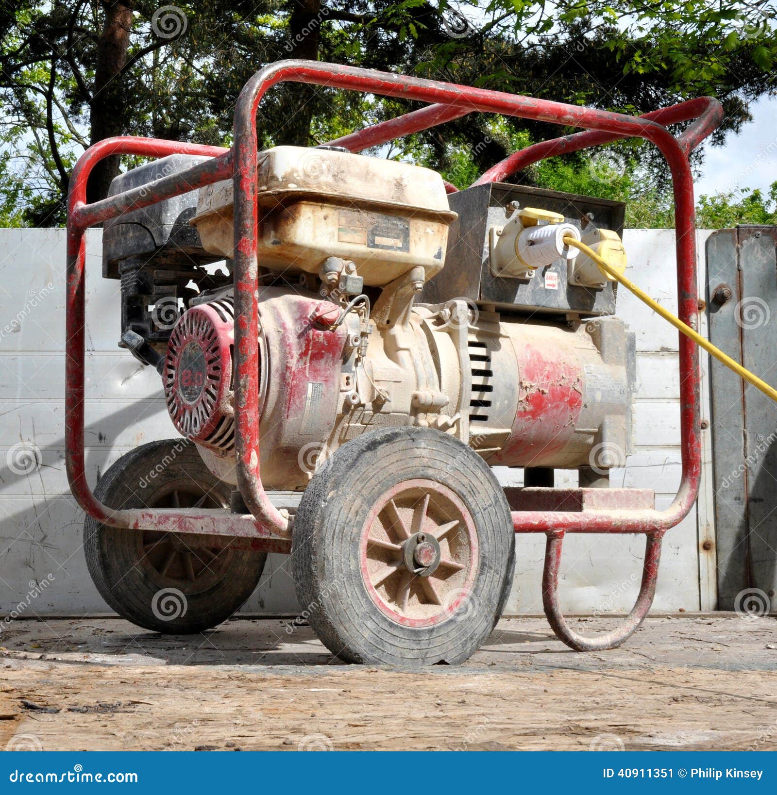 Dirty Old Portable Generator Stock Image - Image of dirty, energy: 40911351