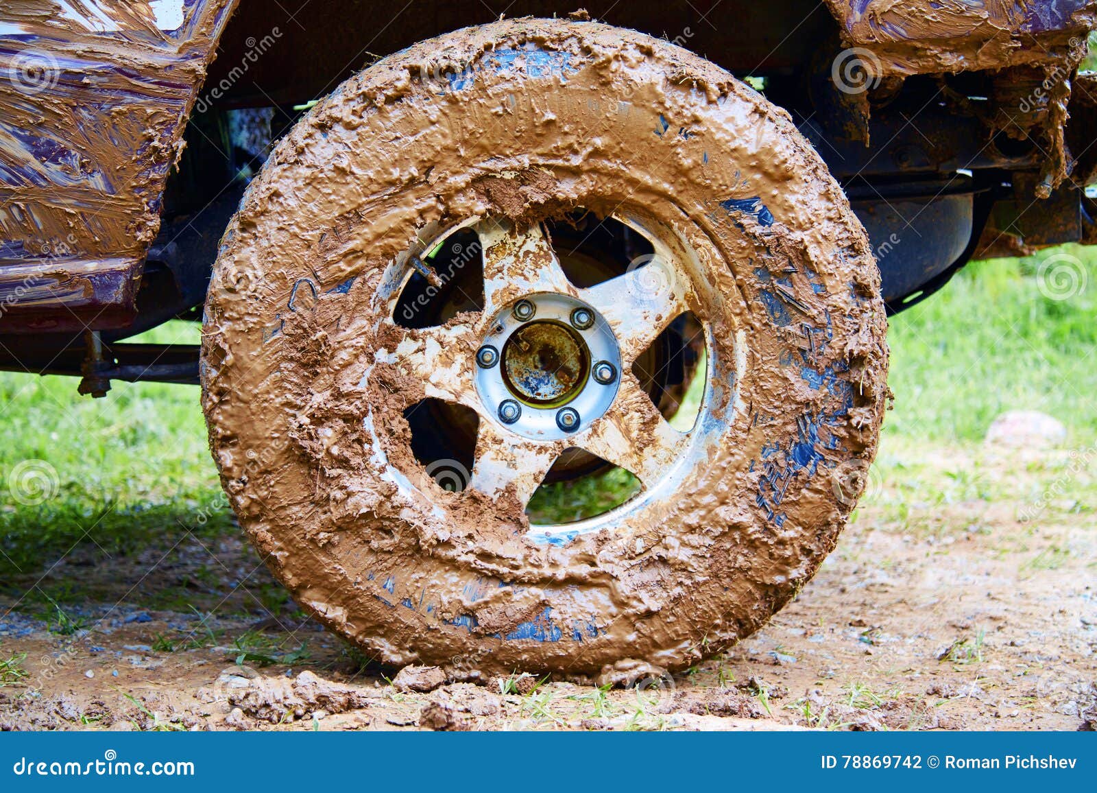 Dirty wheel of the SUV stock photo. Image of countryside - 78869742