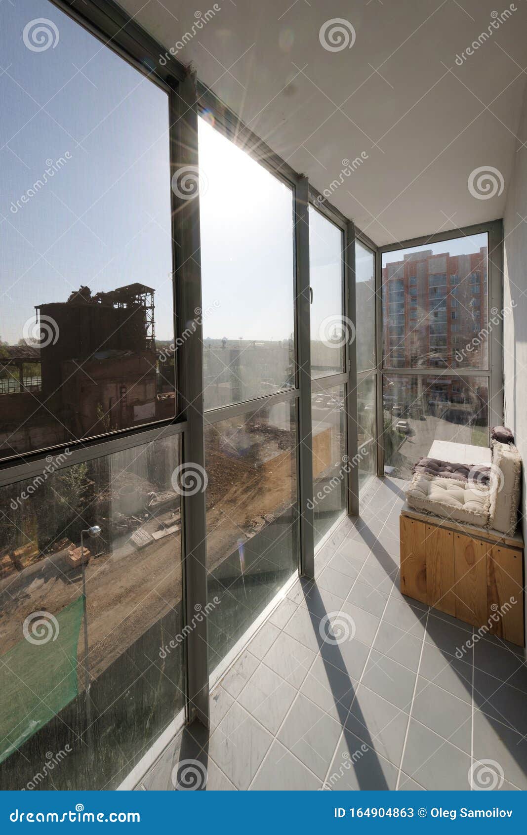 Dirty Windows in Divorces. House Cleaning Stock Image - Image of ...