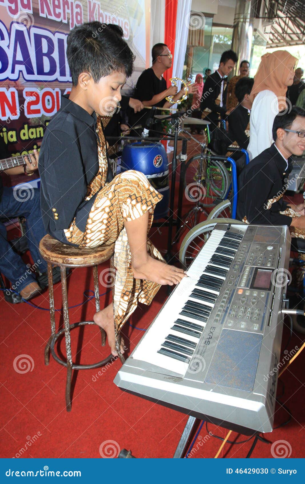 Disabilities play music editorial image. Image of piano - 46429030