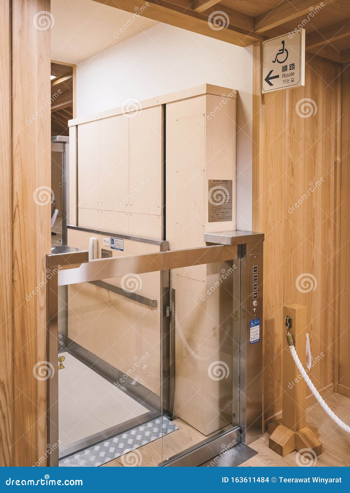 Disability Lift Elevator Facility Public Building Accessibility ...