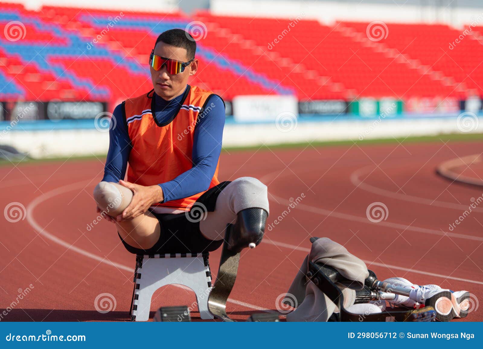 Disabled Athletes Prepare in Starting Position Ready To Run Stock Photo ...