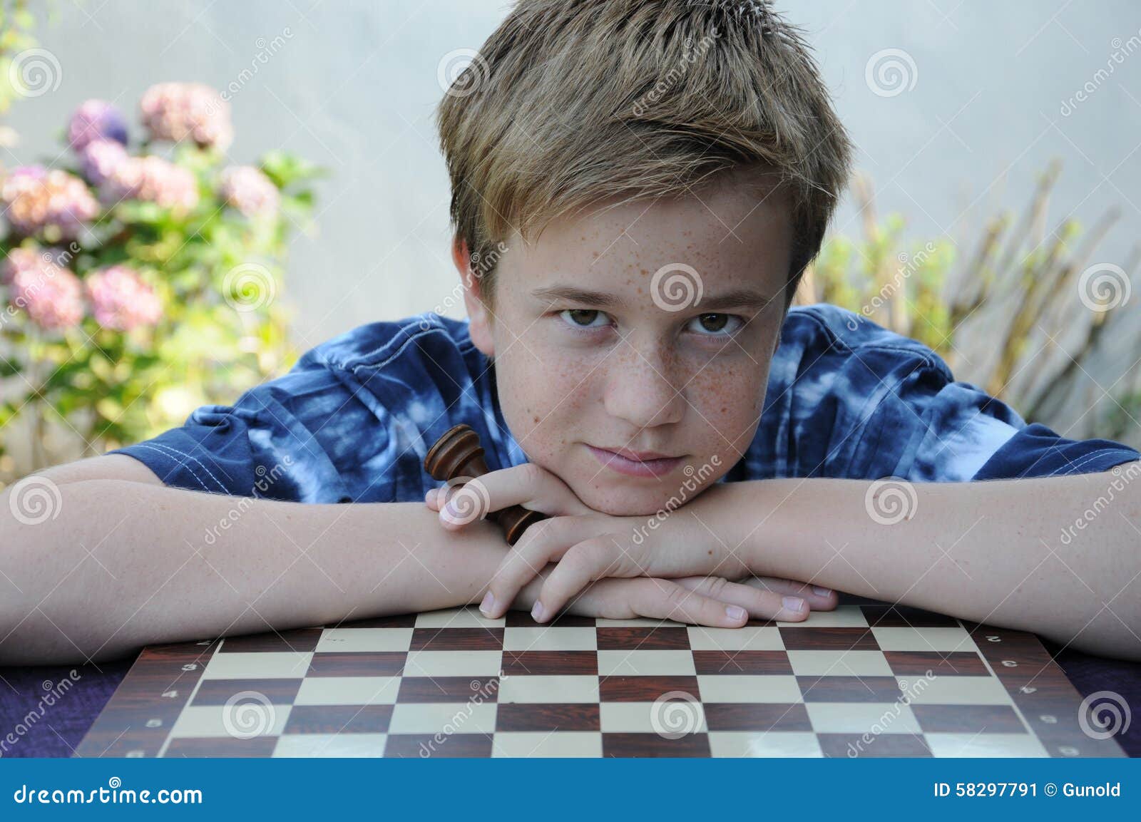 Disappointed chess player stock image. Image of child - 58297791