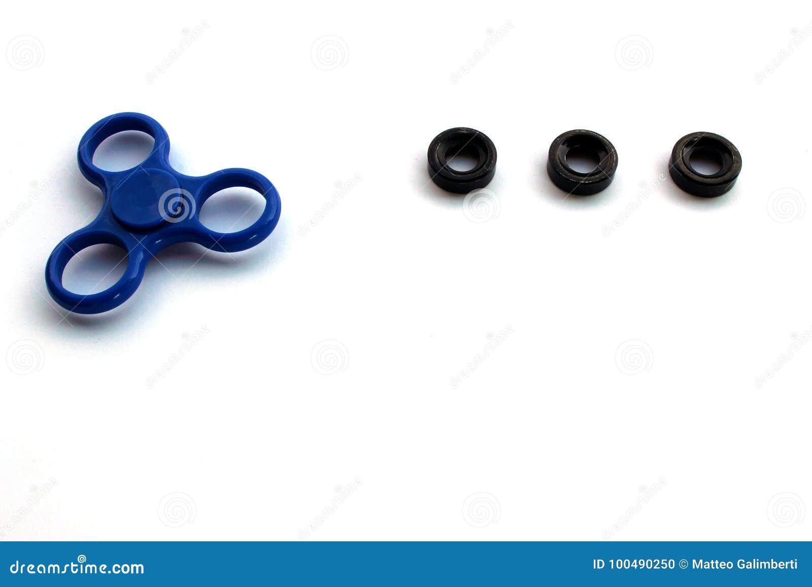 Disassembled Fidget Spinner Stock Photo - Image of pieces, hobby: 100490250