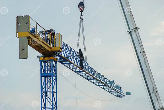 Disassembly of Construction Cranes Using a Lifting Arm and the ...