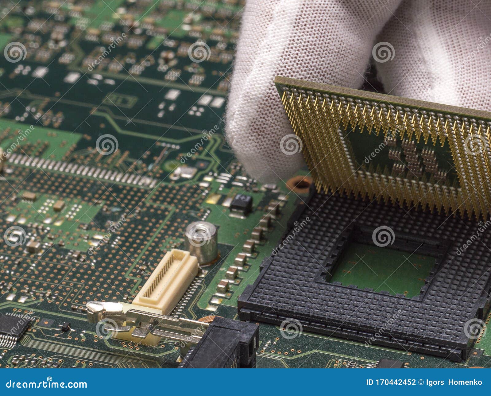 Key factor on replacing old computers at work - pacificrety