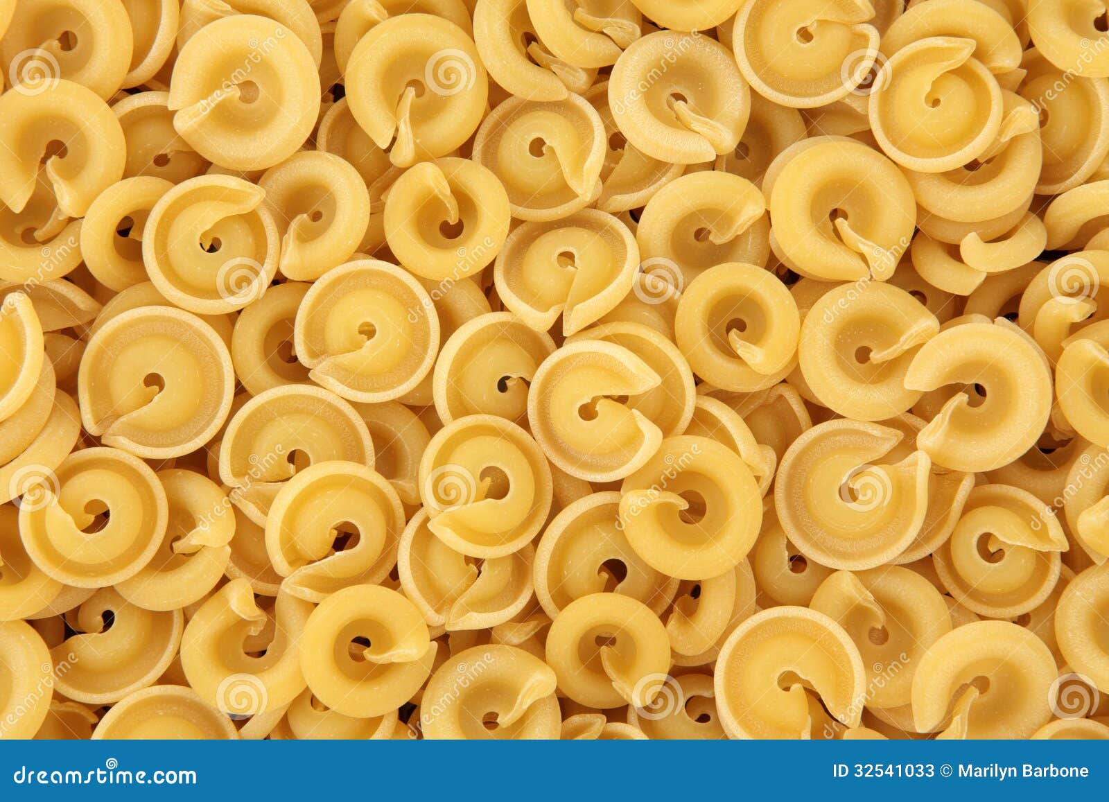 Dischi Volanti Pasta stock image. Image of volanti, round - 32541033