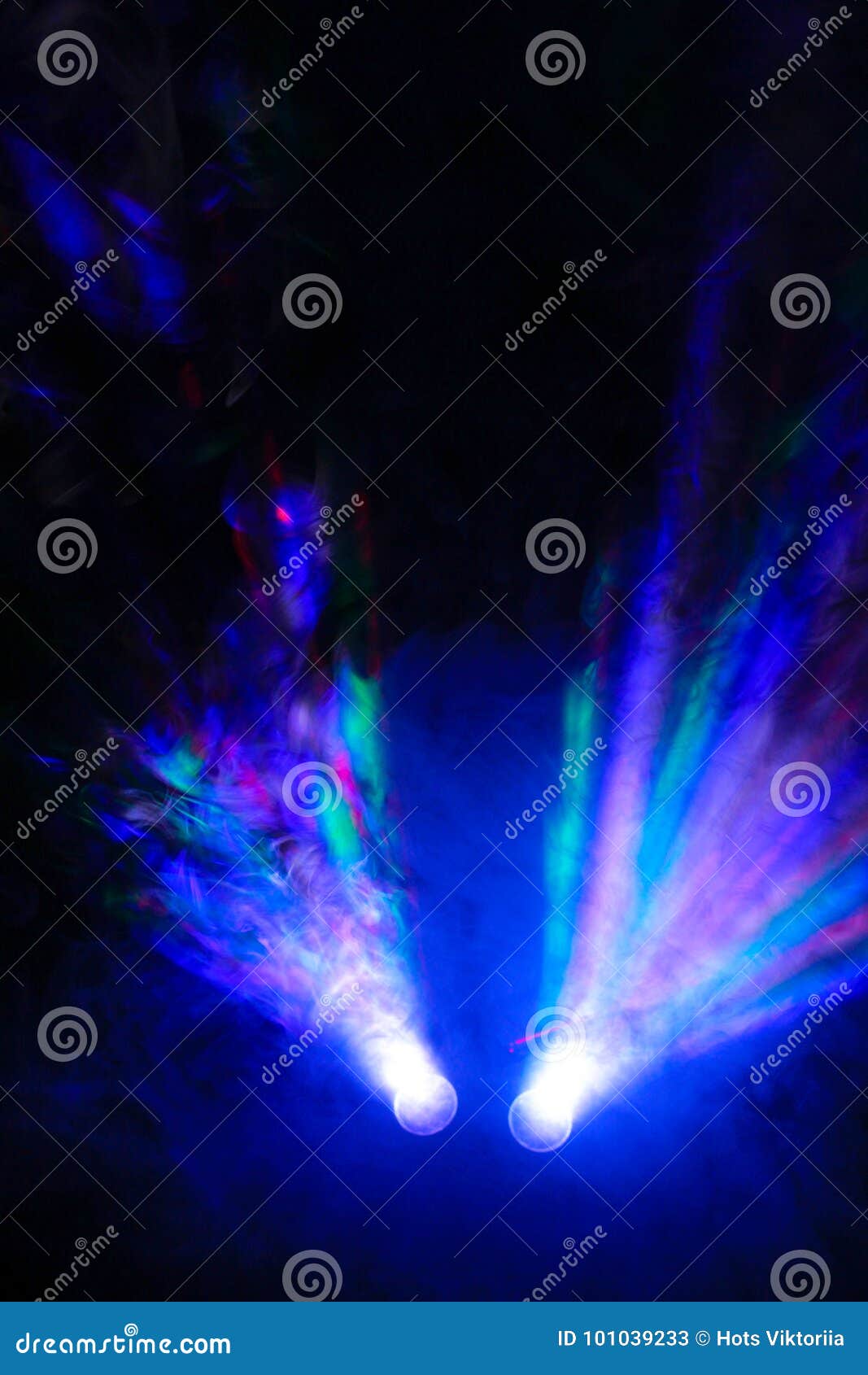 Disco rays in the smoke stock image. Image of effect - 101039233