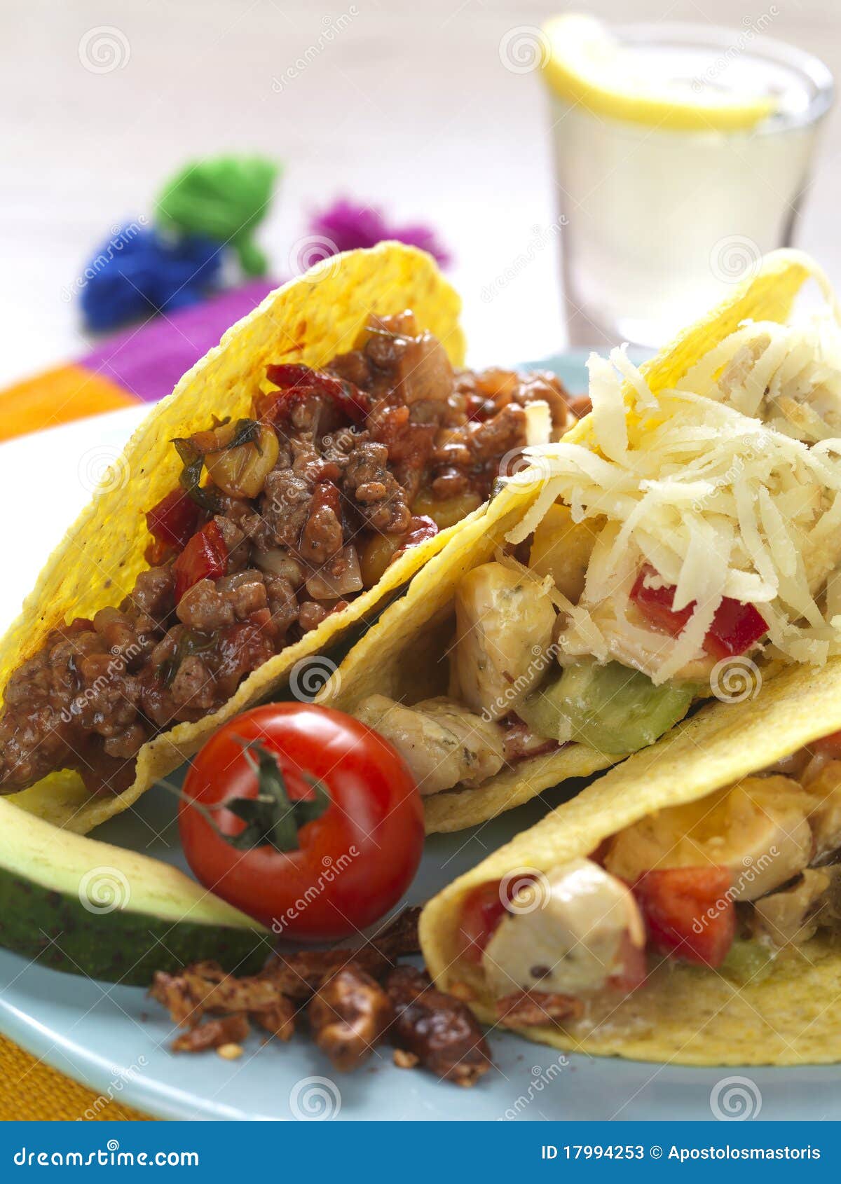 Disco del tacos imagen de archivo. Imagen de aguacate - 17994253