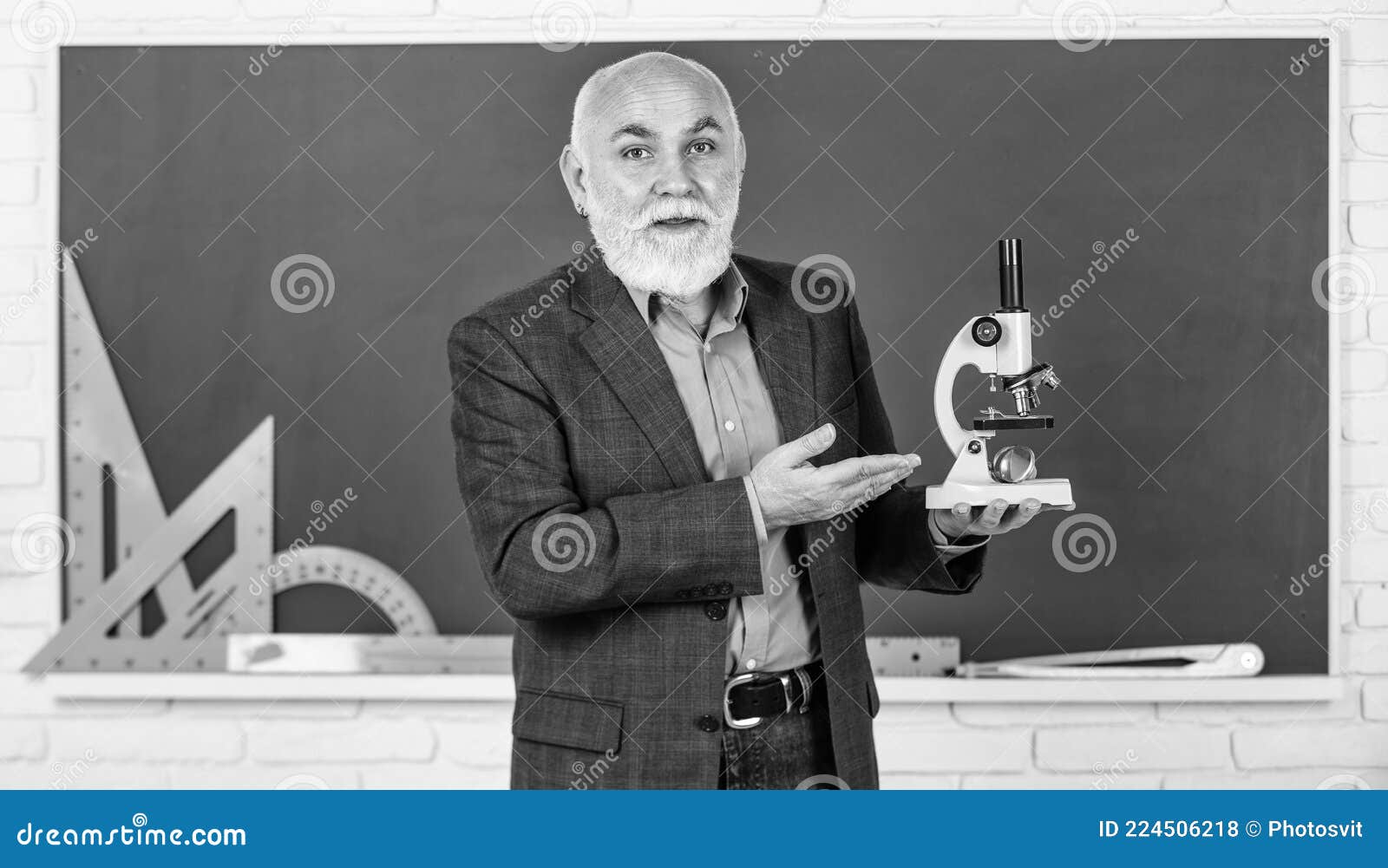 Discovering Cure. Science Experiments in Lab. Biology School Laboratory ...