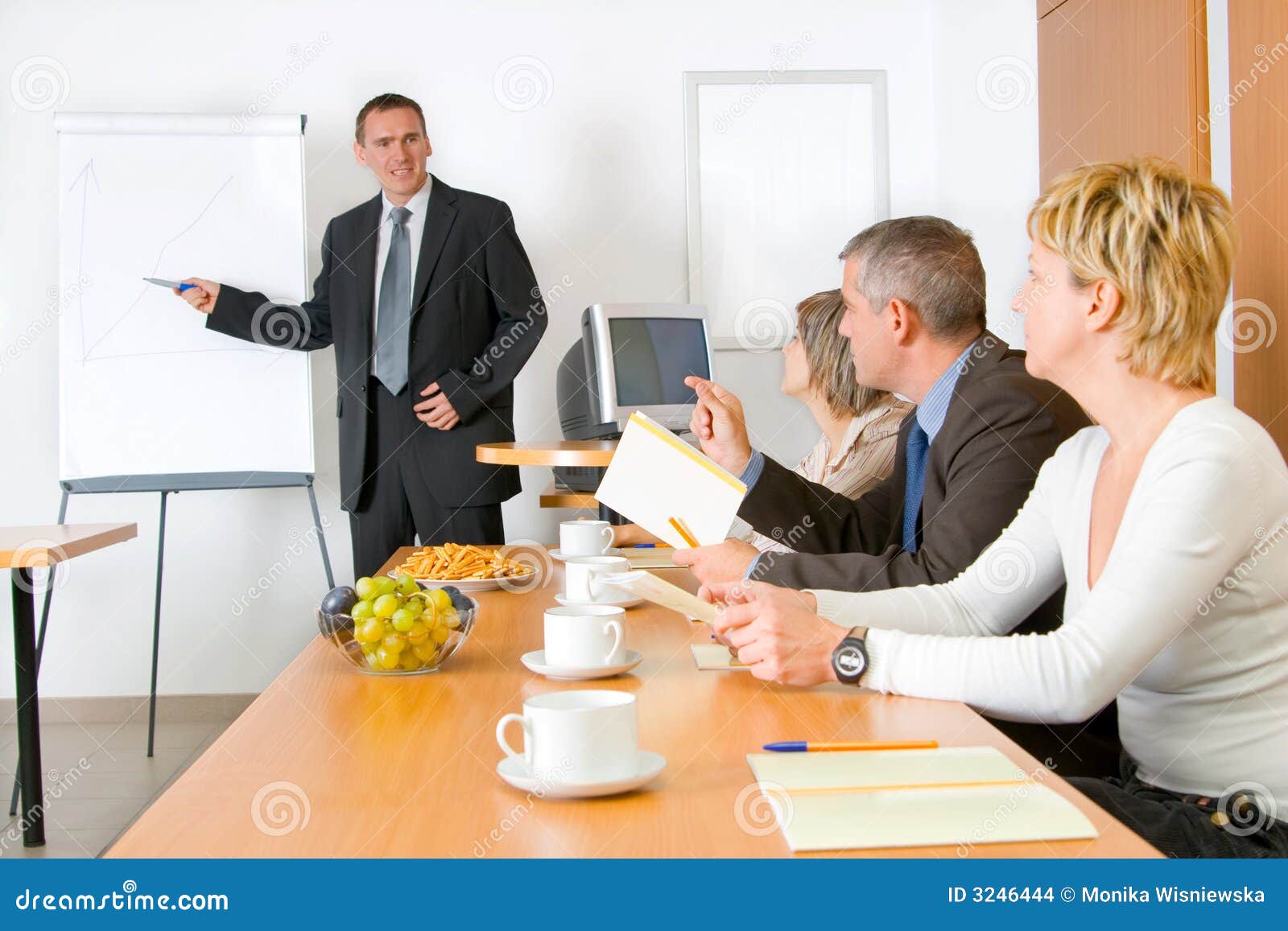 Discusion - conferencia foto de archivo. Imagen de negocios - 3246444